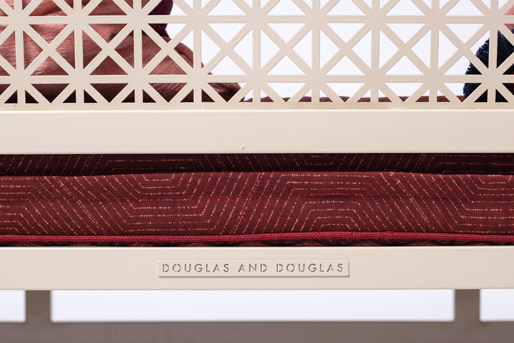 Ananas Collection – Douglas and Douglas