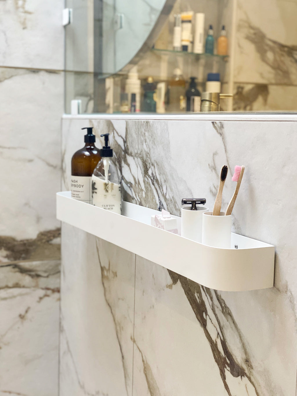 SHOWER BUTLER – Douglas and Douglas